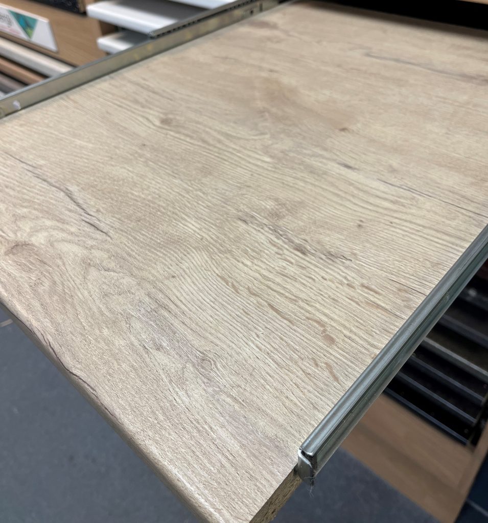 Aquilla Camelot Oak (22mm Laminate Worksurface) – Llandaff Laminates LTD