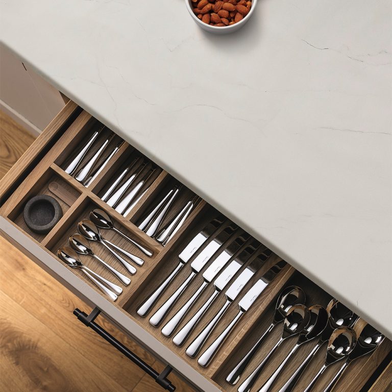 Omega Paros Marble (Laminate) – Llandaff Laminates LTD