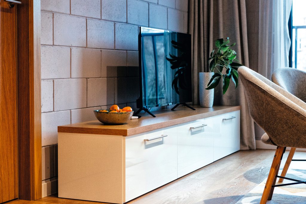 Premium White W1000 Egger MFC – Llandaff Laminates LTD