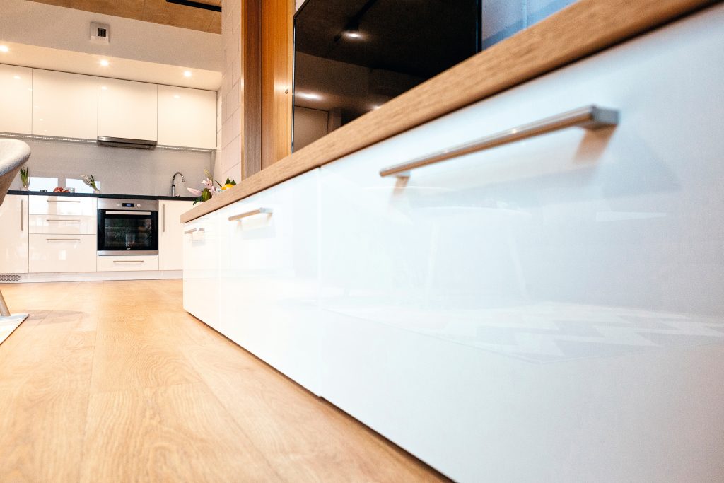 Premium White W1000 Egger MFC – Llandaff Laminates LTD